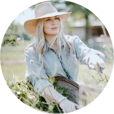 alexandra_stone on LTK